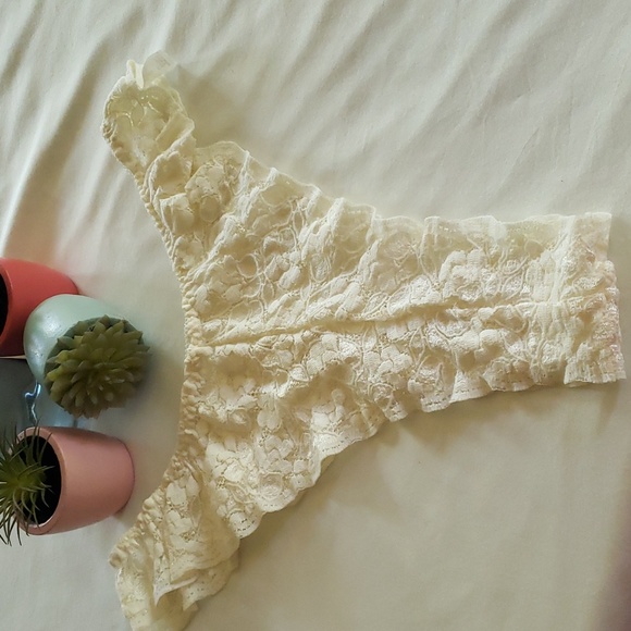 unbranded | Intimates & Sleepwear | Vintage High Cut Lace Thongs | Poshmark